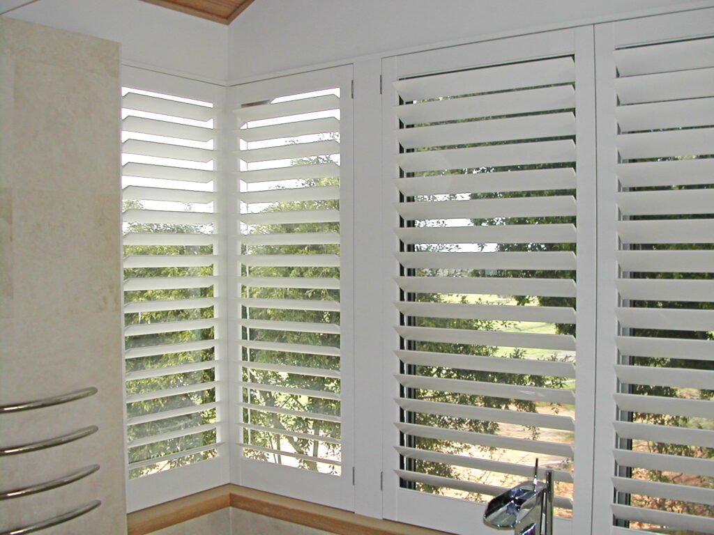 Arduino Based Solar Powered Smart Window Blind System - DIGX Tech Solutions